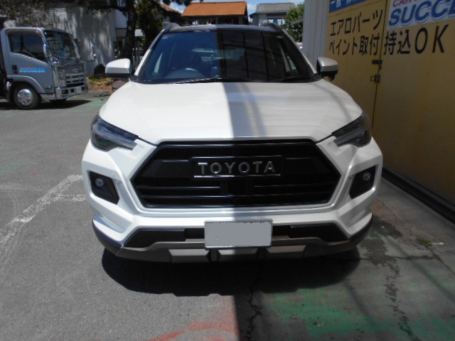 カローラクロス RAV CROSS フロントフェイスキット取付 | 車のことなら丸ごと任せて安心のカーメイトサクセス